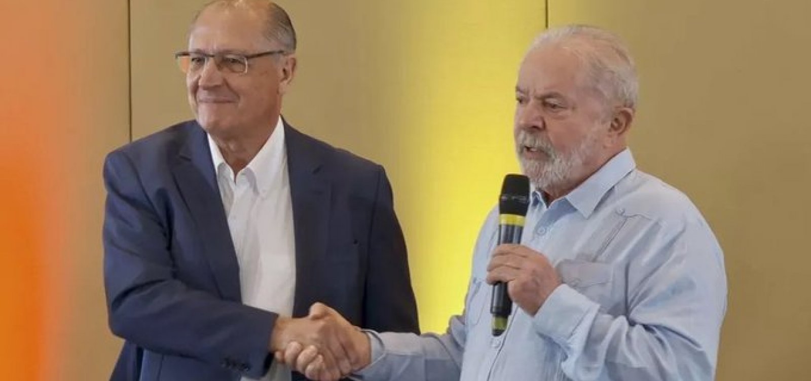 Depois de escândalos e prisão, Lula é eleito presidente - Hora do Bico ...